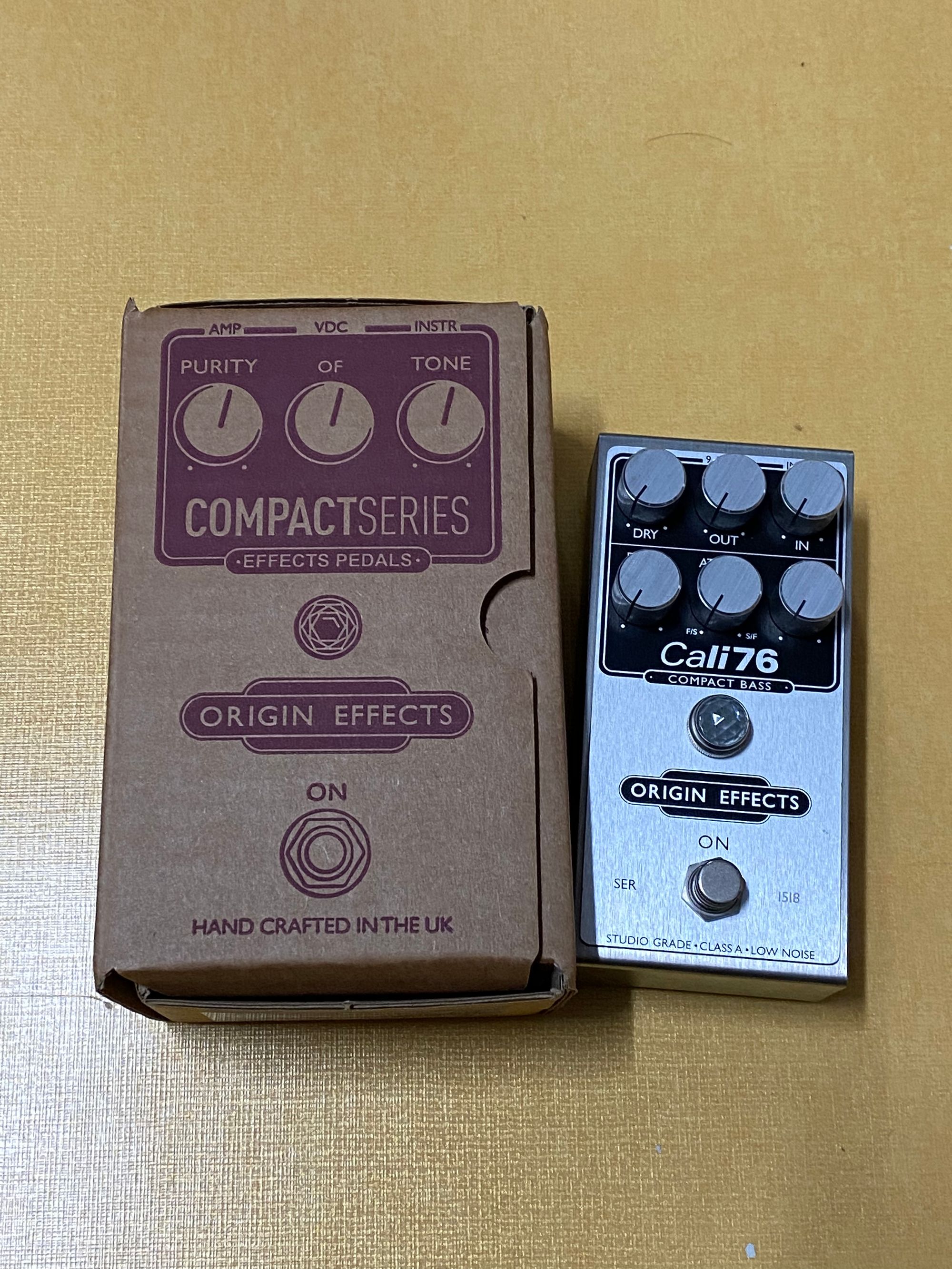Cali76-CB Compact Bass comp 판매합니다 | 중고악기 뮬
