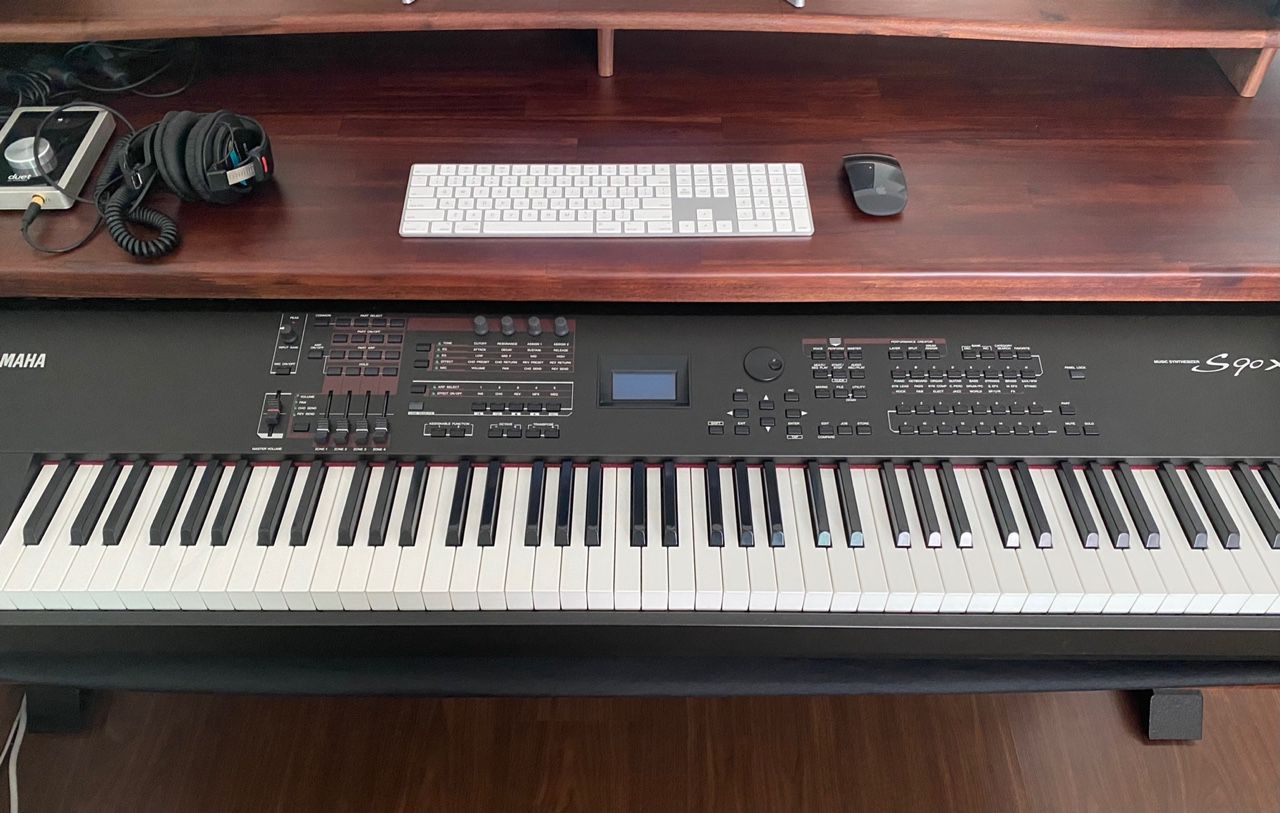 야마하 s90 xs | 중고악기 뮬