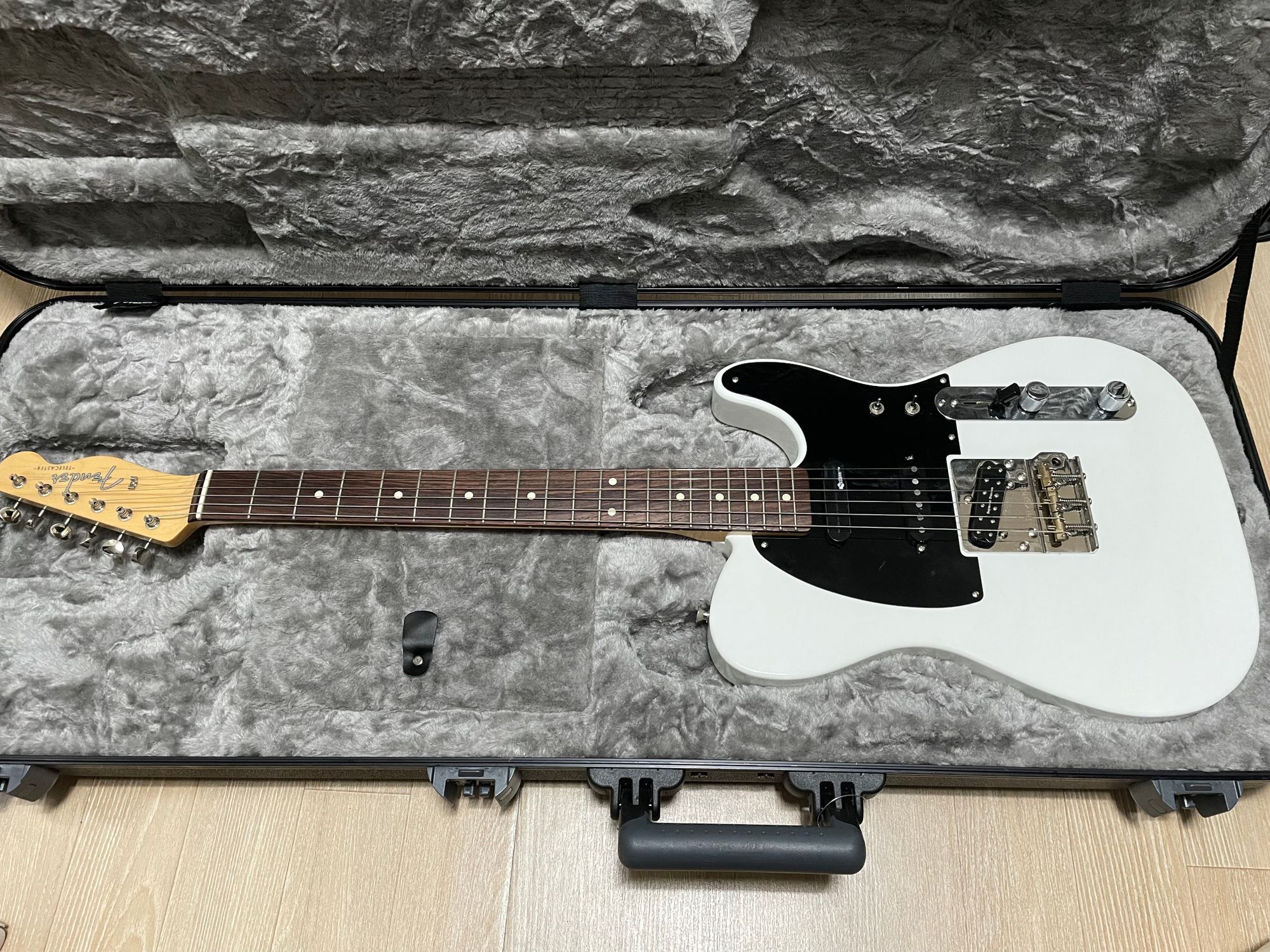 펜더 미야비 시그네쳐 텔레캐스터 (Fender MIYAVI signature telecaster) | 중고악기 뮬