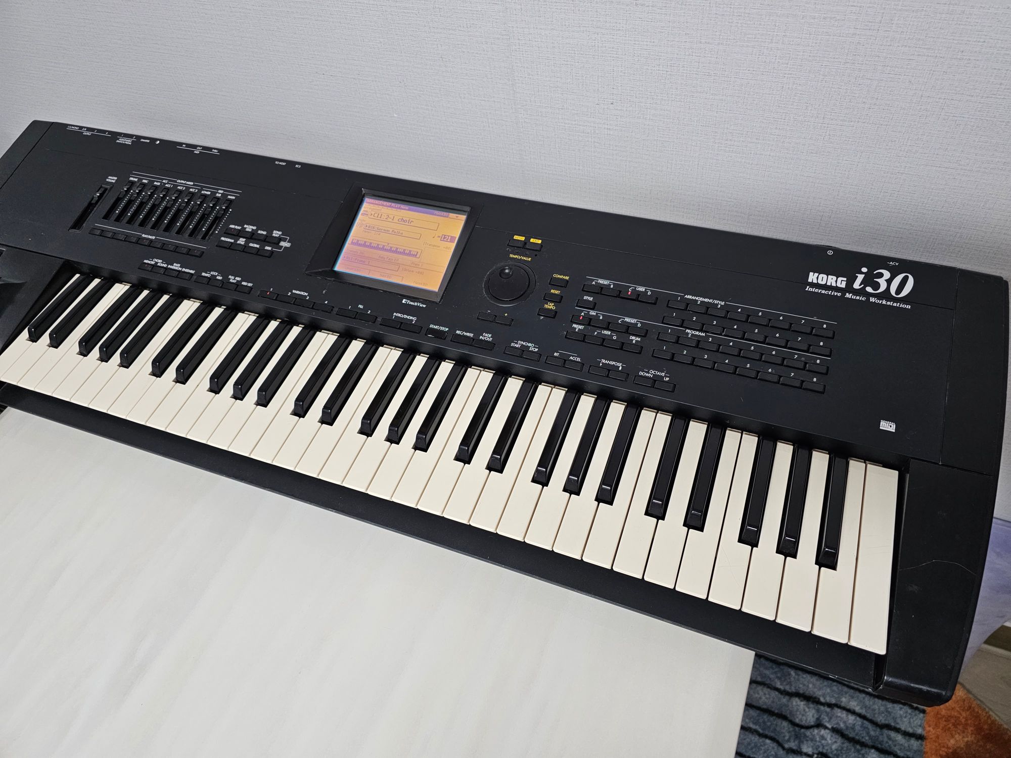 KORG i30 키보드. (전문 연주용 건반) | 중고악기 뮬