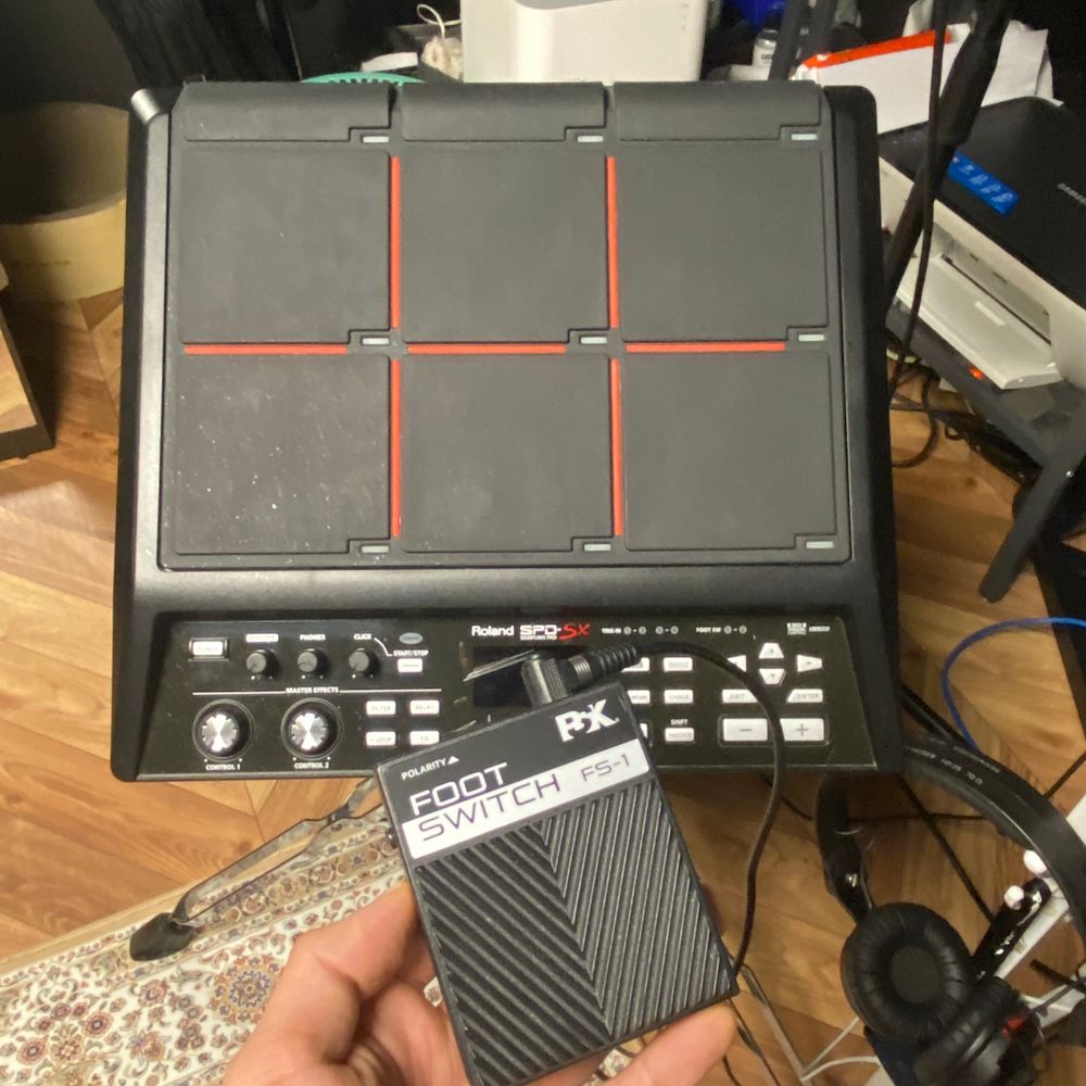 롤랜드 SPD-SX (실사용 10회 미만 스탠드, 풋 스위치, 스틱 포함) | 중고악기 뮬
