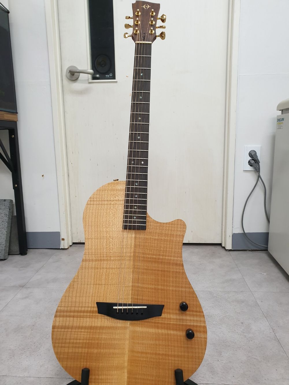 힐러 HAC-1 씬바디 어쿠스틱판매합니다. | 중고악기 뮬