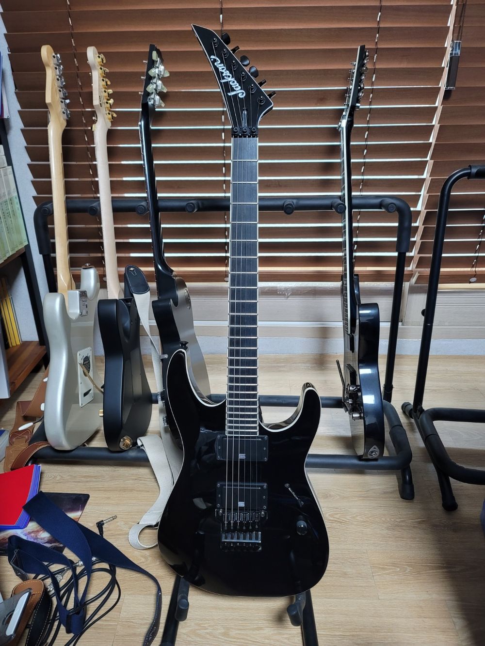 Jackson Soloist SL2 Pro Mick Thomson Signature (Duncan Blackout AHB-3S ...