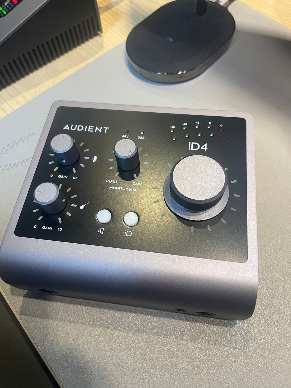 오디언트 id4 mk2 풀박스 판매 | 중고악기 뮬