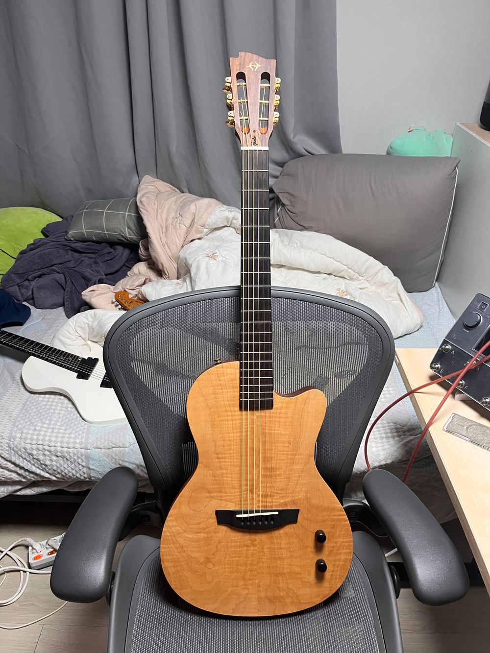 힐러 HAC-1 나일론 기타 판매합니다. | 중고악기 뮬